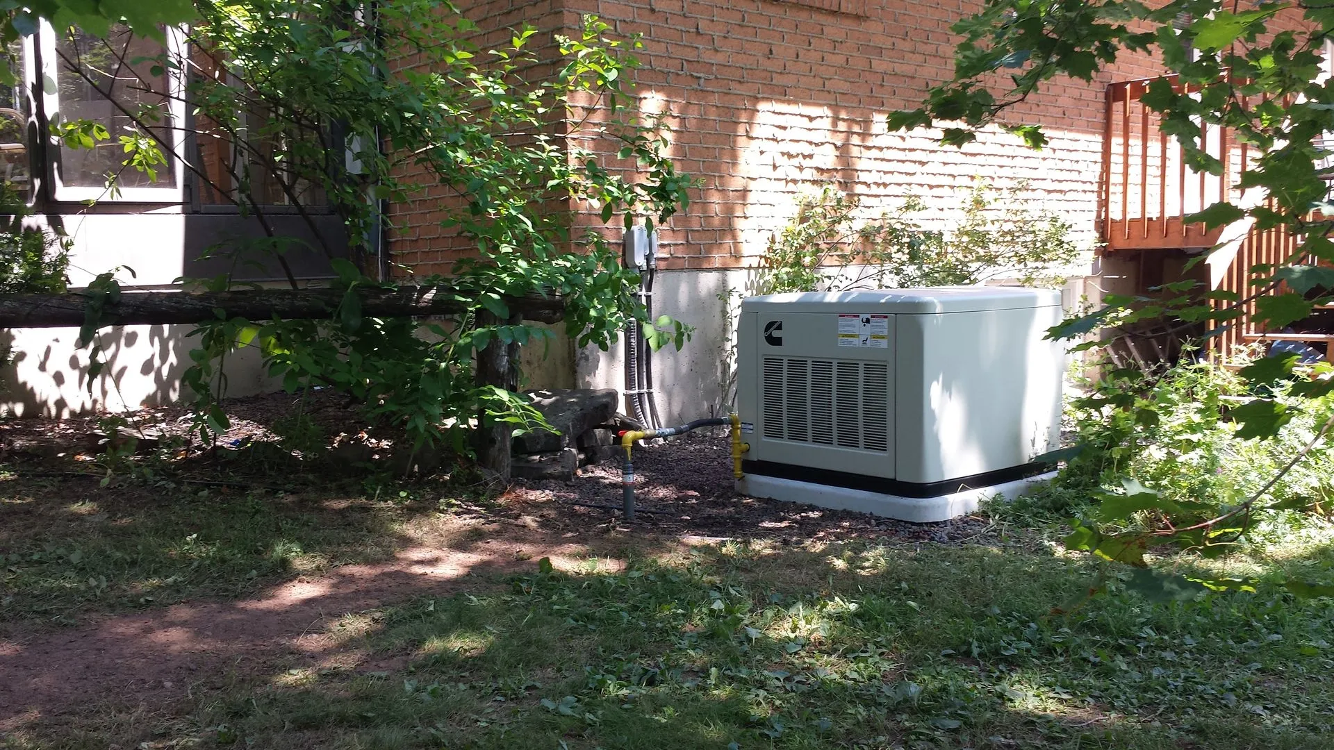 Standby Generators: Choosing the right location on your property | J&D Electric